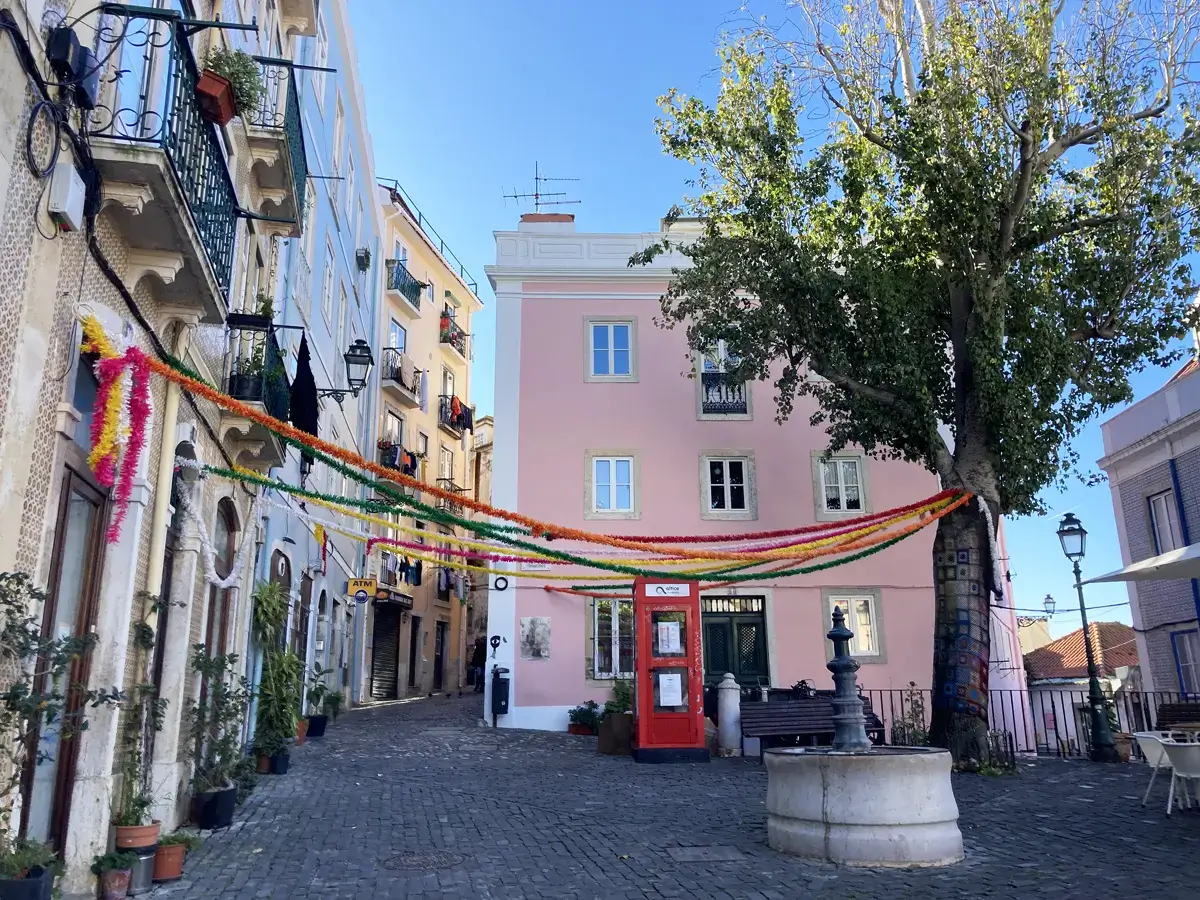 Effortless Lisbon: 7 Best Tuk Tuk Tours in Lisbon Portugal